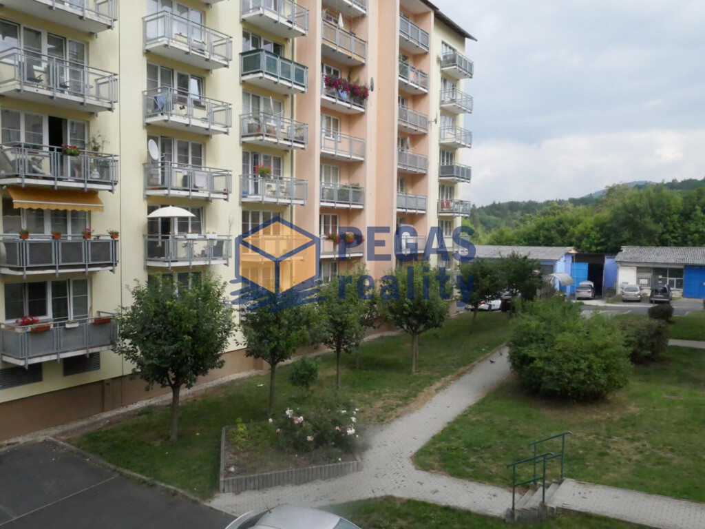 B7 3+KK s krytým garážovým stáním Karlovy Vary, Drahovice | Pegas Reality